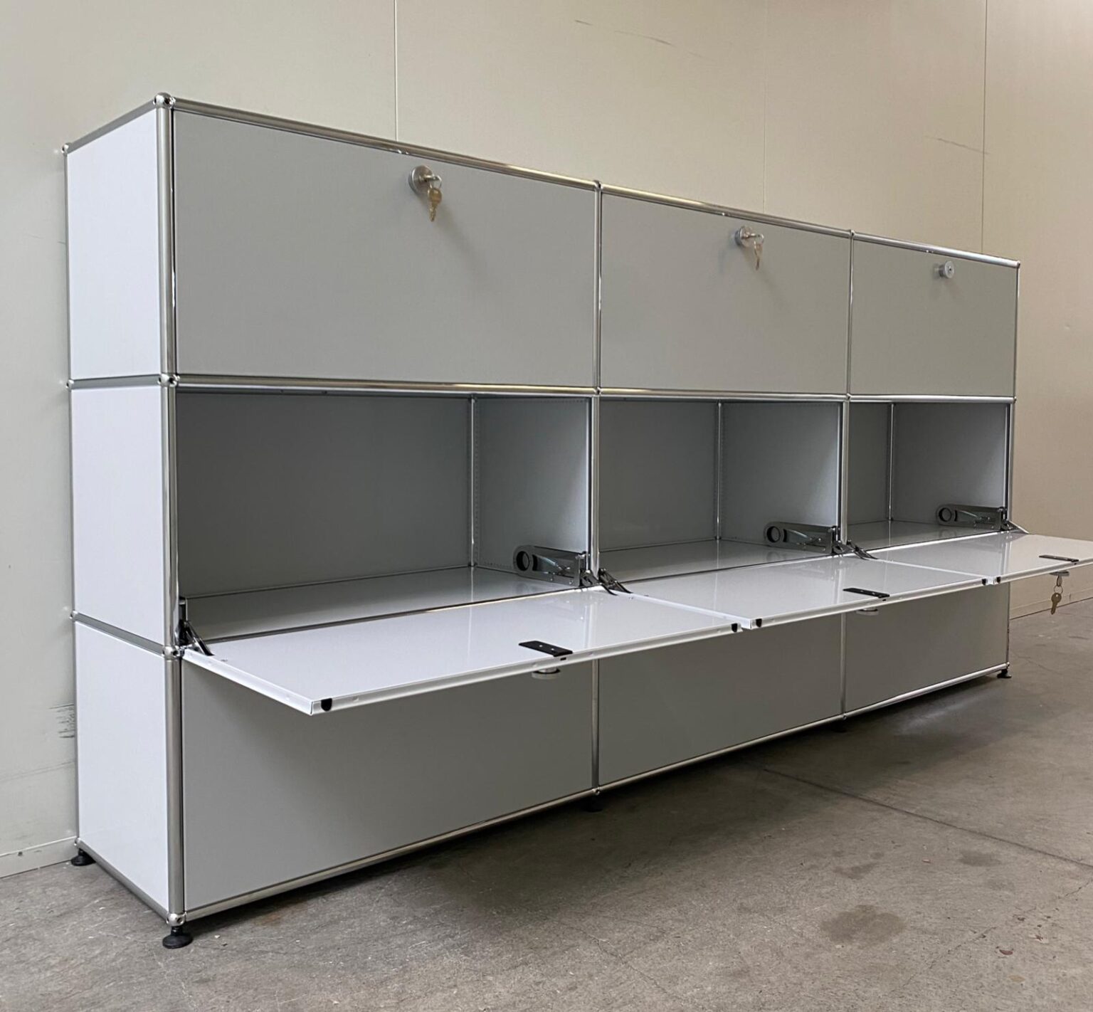 USM Haller Regal 3×3 9Kl in lichtgrau – MS Möbelhandel