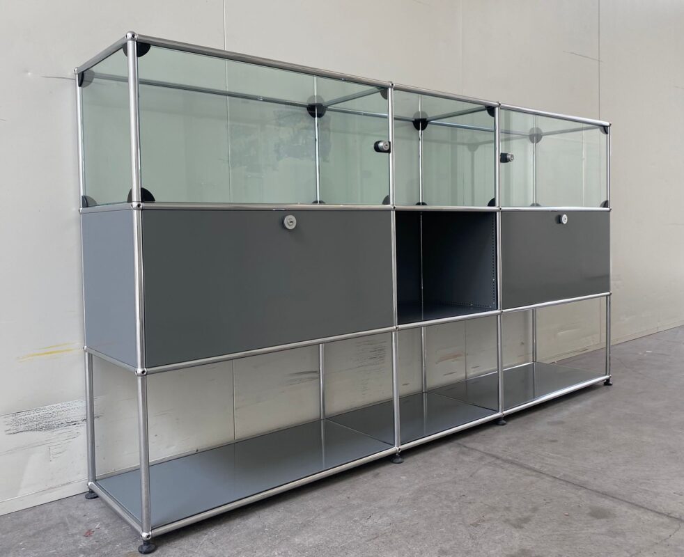 USM Regal/Vitrine 3×3 in mittelgrau – MS Möbelhandel